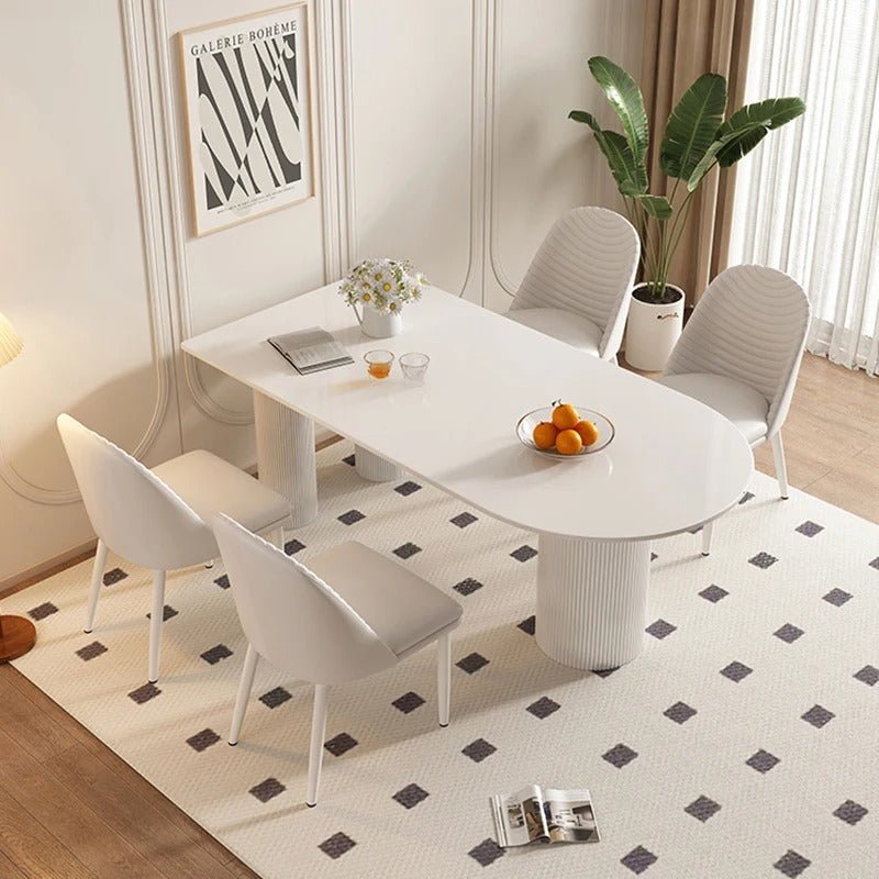 Akhat Dining Table